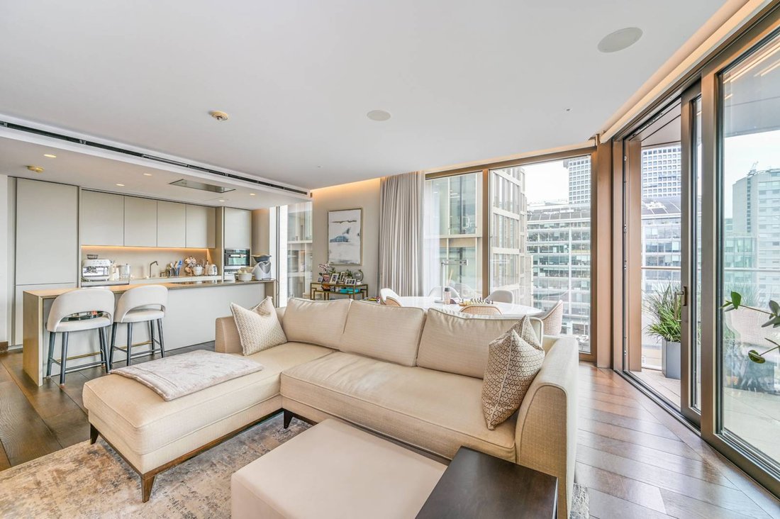 Paseo Kings Gate, Victoria, Sw1 E En Londres, Inglaterra, Reino Unido ...