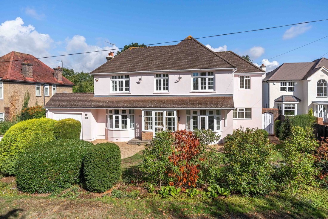 4 Bedroom Detached House For Sale In In Great Amwell, England, United ...
