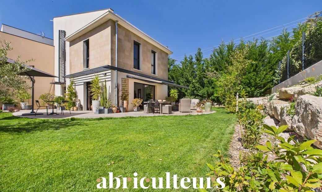 Modern Eco Friendly Home In Aix En Provence, Provence Alpes Côte D'azur ...