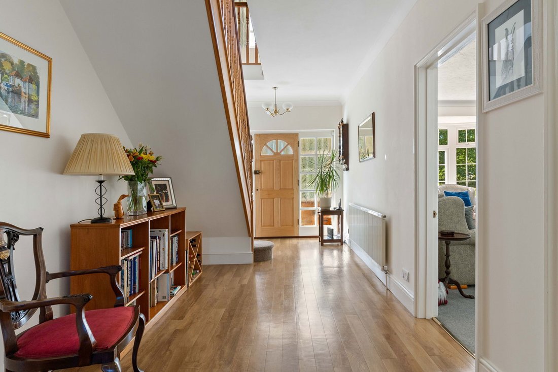 4 Bedroom Detached House For Sale In In Great Amwell, England, United ...