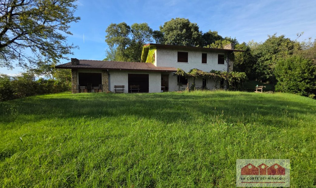 Ref. Vs14 Creazzo Hill 1970s Villa To Renovate With In Colle, Veneto ...