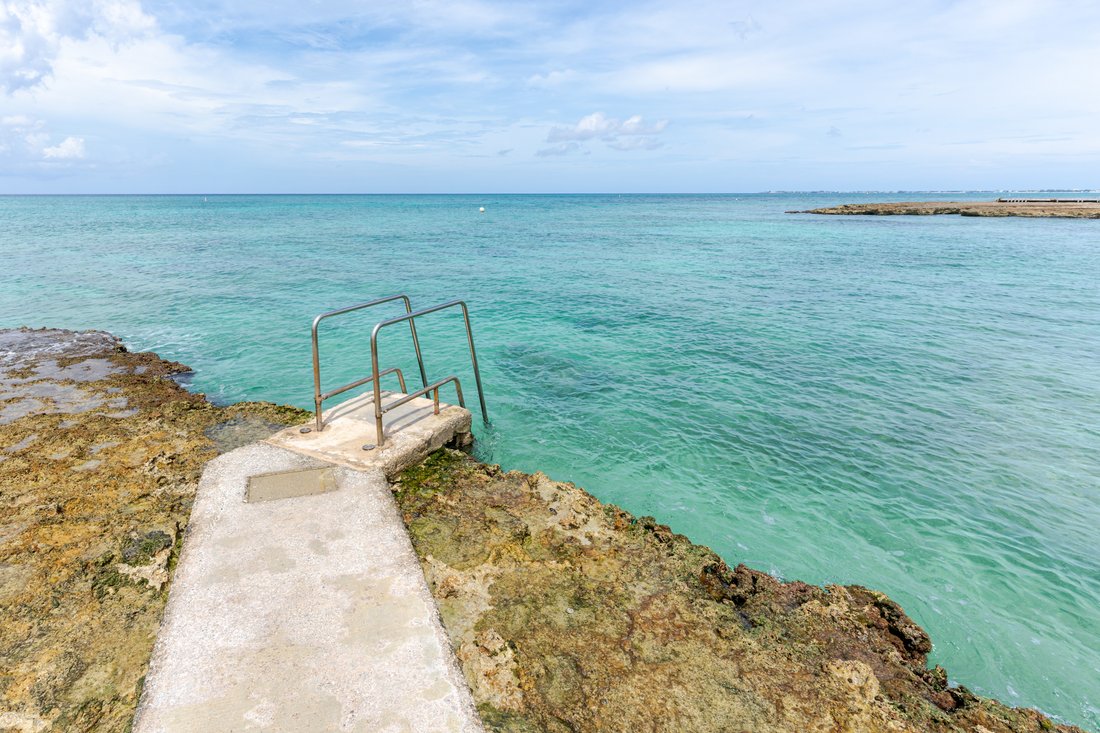 George Town Villas 307, Seven Mile In George Town, George Town, Cayman ...