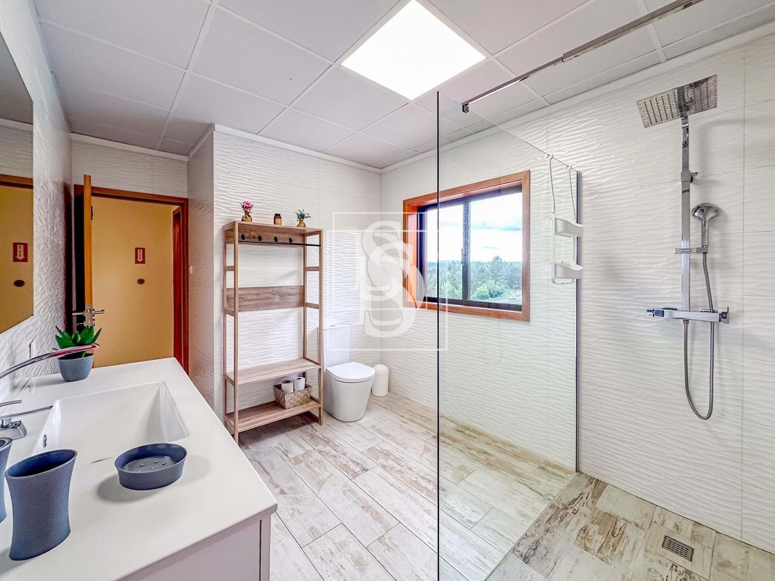 Terrain Non Défini à Udf De Alenquer Dans Amarante, District De Porto ...