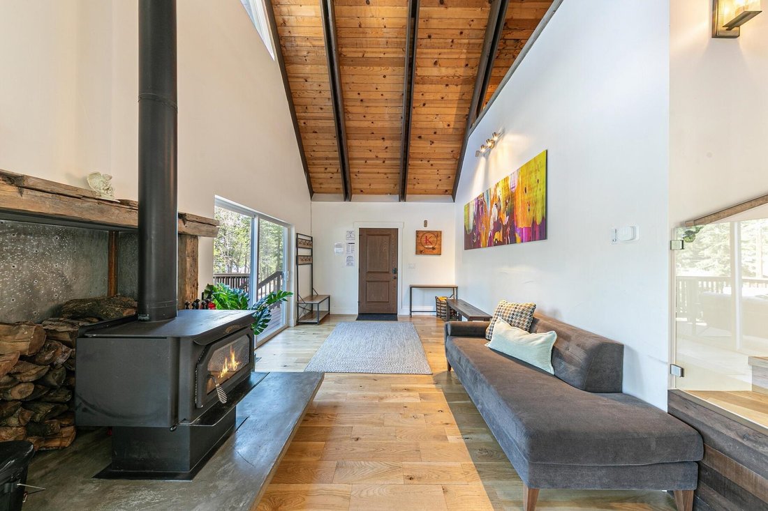 Single Family Residence In Truckee In Truckee, Ca, United States For ...