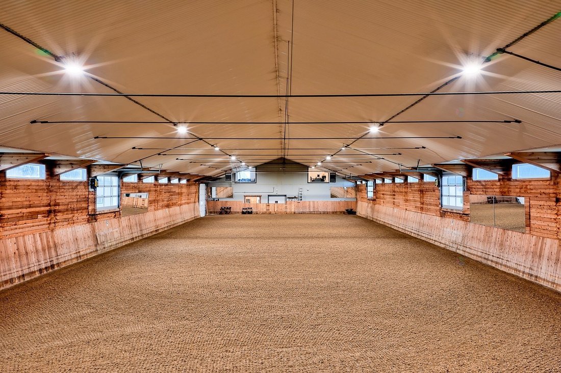 Carignan, Québec In Carignan, Quebec, Canada For Sale (16251244)