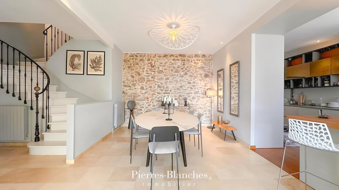 New Wave ® In Sète, Occitanie, France For Sale (16245722)