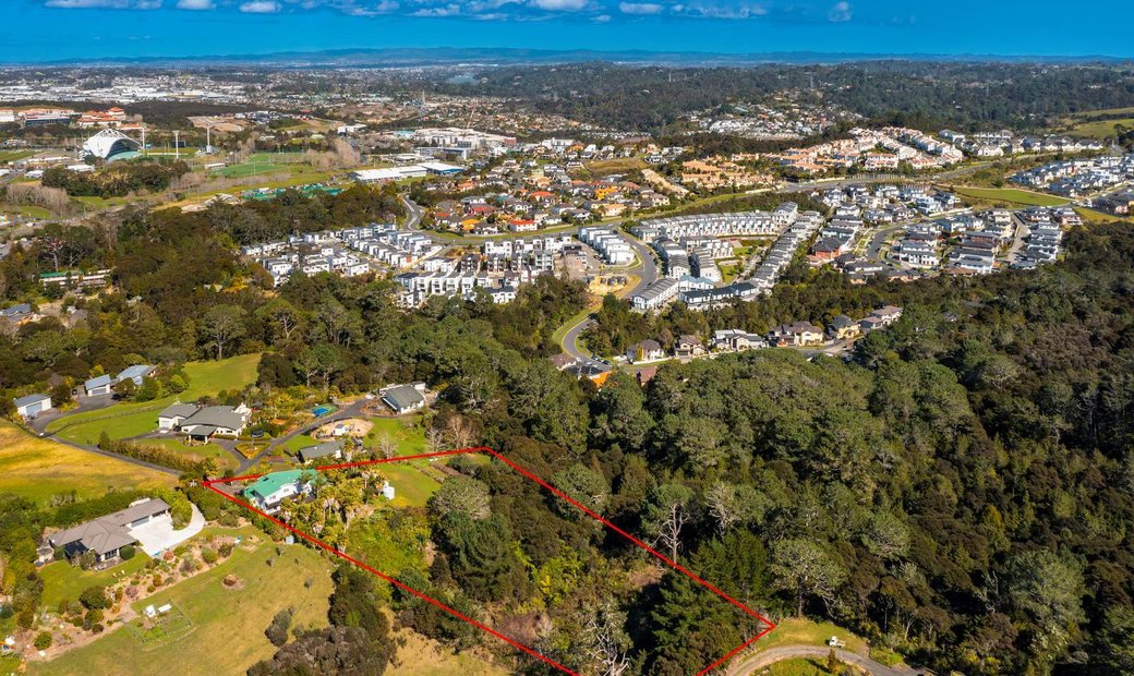 2.5 Acre Lifestyle Property With Endless In Auckland, Auckland, New ...