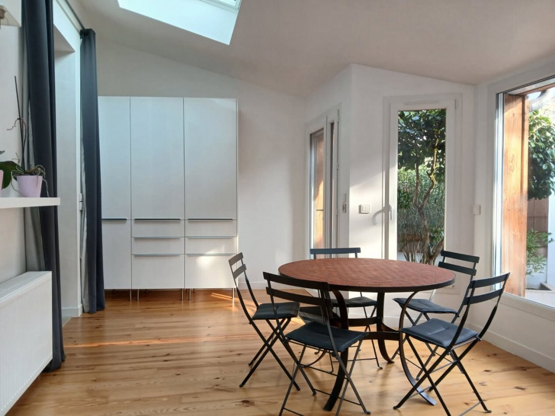 Beautiful Bordeaux House, Fully In Bordeaux, Nouvelle Aquitaine, France ...