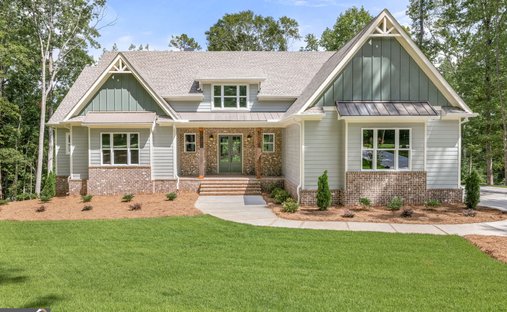 Luxury lake view houses for sale in Nicholson, Georgia | JamesEdition