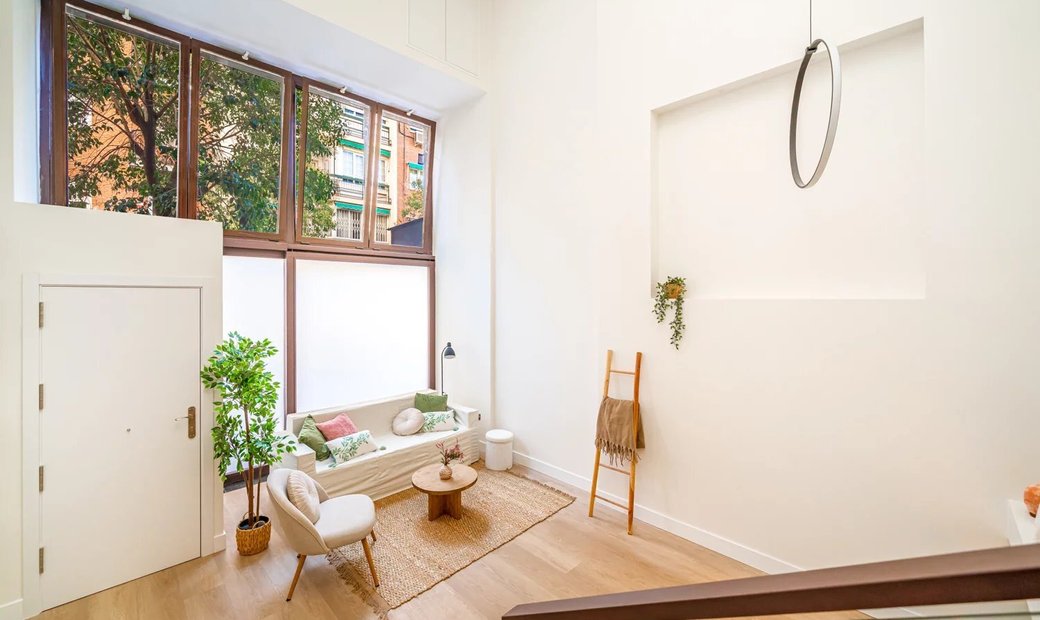 Apartamento Dúplex Tipo Loft Con Una Reforma En Chamartín, Madrid ...