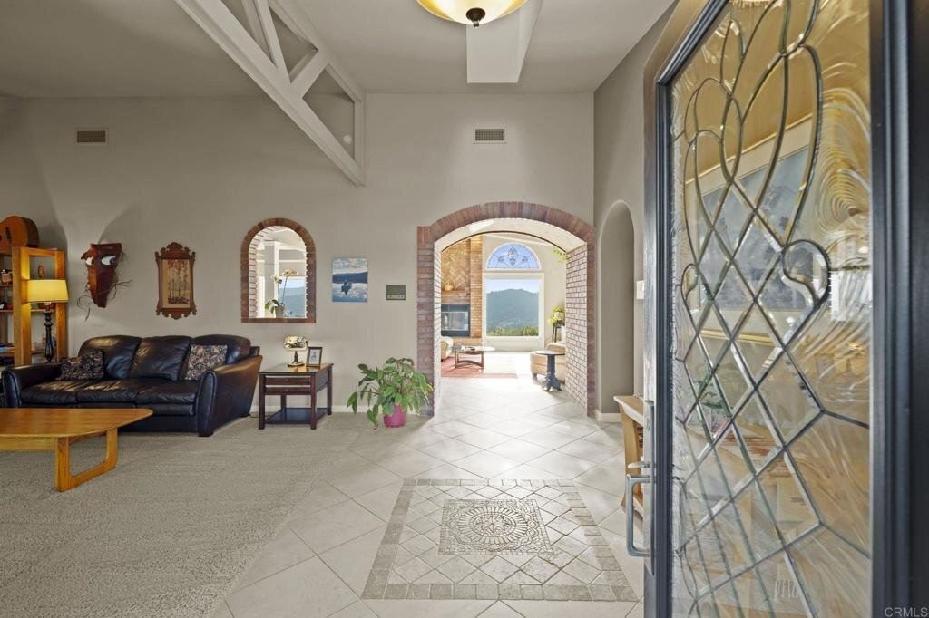 4 Bedrooms Single Family Detached In Fallbrook, California, United ...