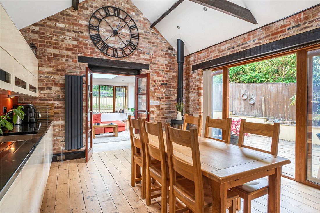 A Spacious And Individual 5 Bedroom In Axminster, England, United ...