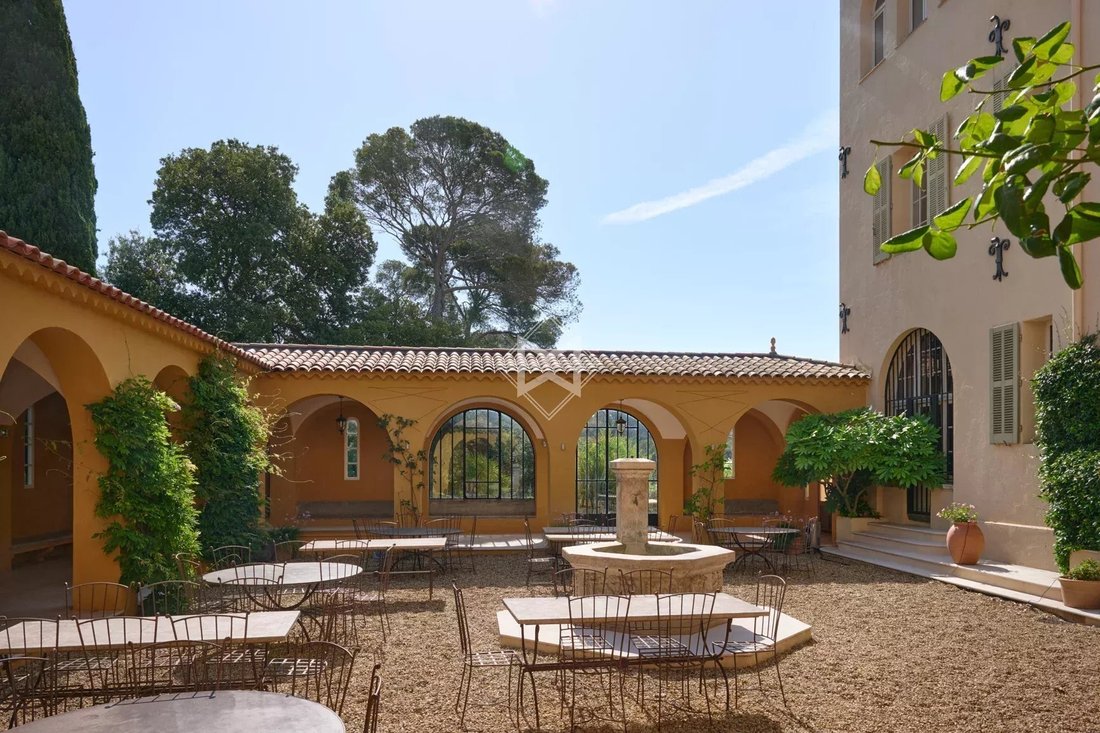 20th Century Castle In Fréjus In Fréjus, Provence Alpes Côte D'azur ...