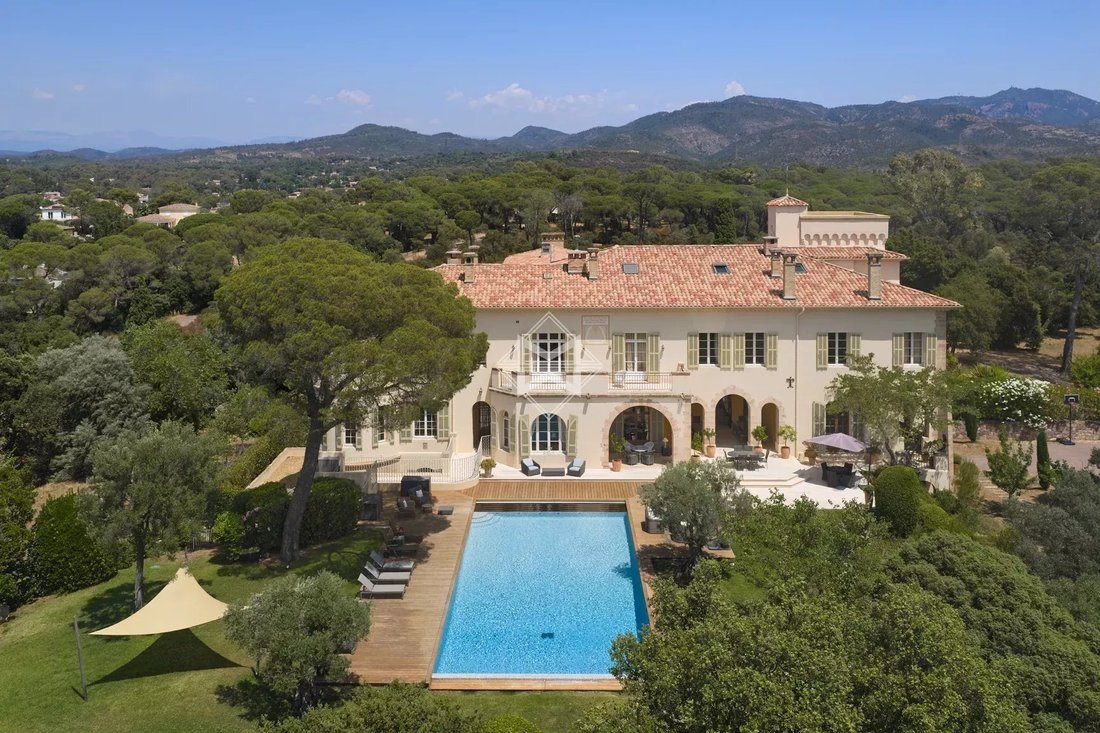 20th Century Castle In Fréjus In Fréjus, Provence Alpes Côte D'azur ...