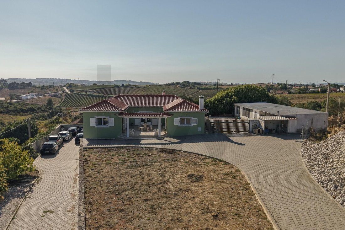 Alenquer Town House In Carnota, Lisbon, Portugal For Sale (16270897)