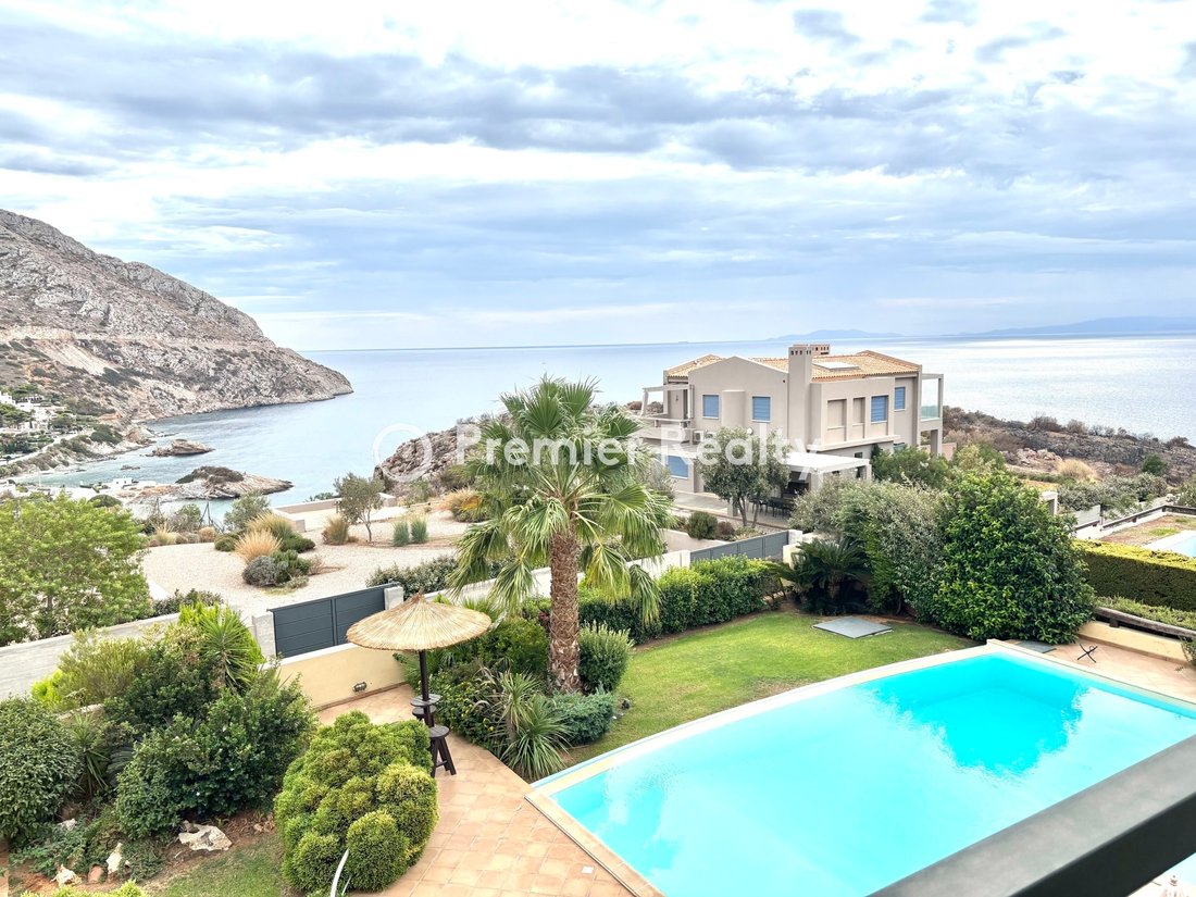 1859693 Villa Junto Al Mar Con Vistas En Palaia Fokaia, ática, Grecia ...