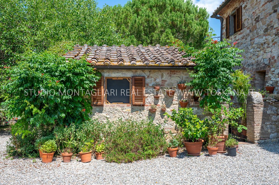 Historic Farmhouse With Annexes In Chianti In Castagnoli, Tuscany ...