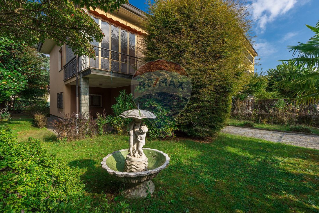 Villa Singola In Vendita A Induno Olona In Induno Olona, Lombardy ...