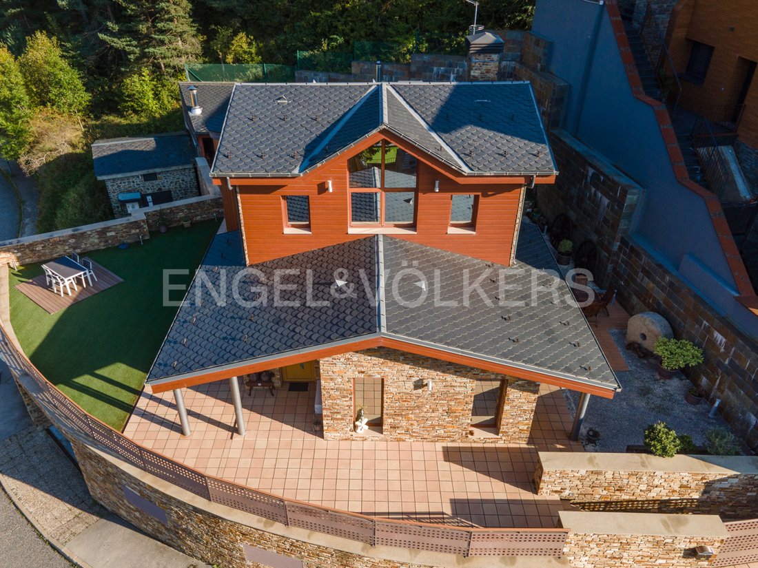 Exclusive Villa With Large Garden In Aixirivall, Sant Julià De Lòria ...