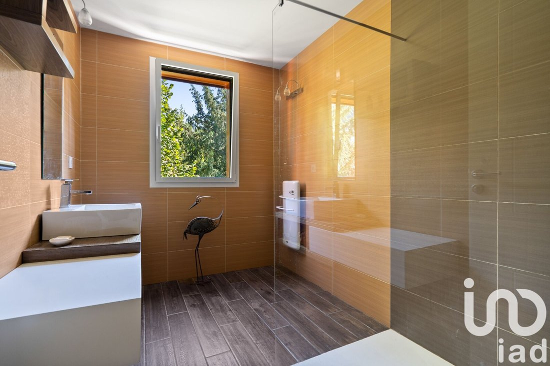 Vente Maison/Villa 5 Pièces In Lyon, Auvergne Rhône Alpes, France For ...