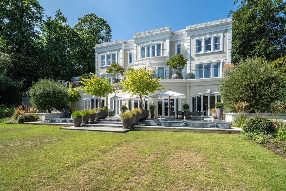 Rodona Road, St George's Hill, In Addlestone, England, United Kingdom ...