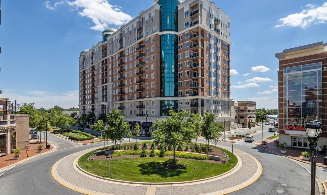 Stunning Residence In The Heart Of Annapolis In Parole, Maryland ...