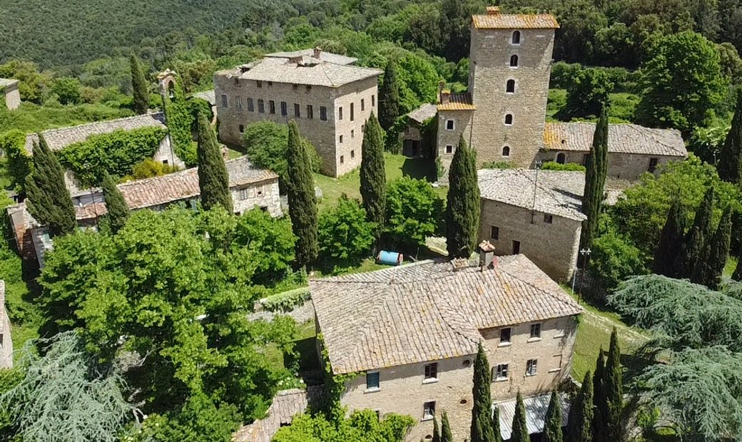 Medieval Hamlet In Tuscan Countryside Of In Casole D'elsa, Tuscany ...