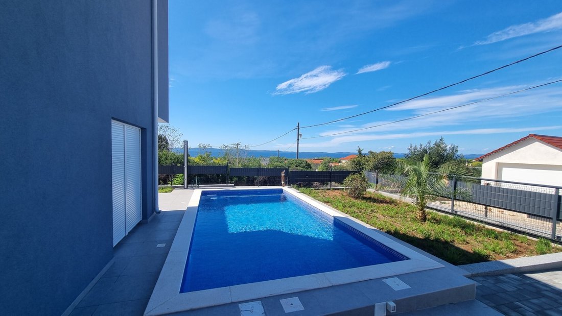 Maison Avec Piscine Sur L'île De Vir Est à Vendre Dans Vir, Zadar ...