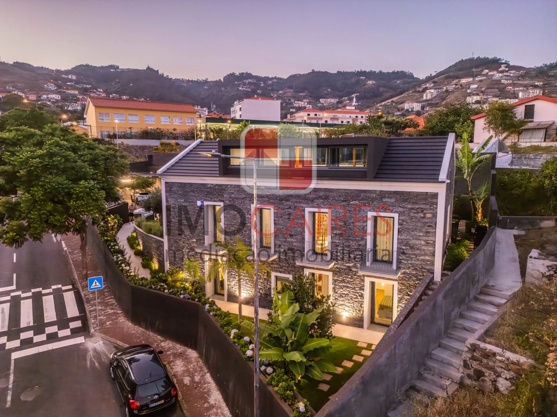 3+1 Bedroom Villa With Private Pool And Sea Views In Reed, Madeira ...