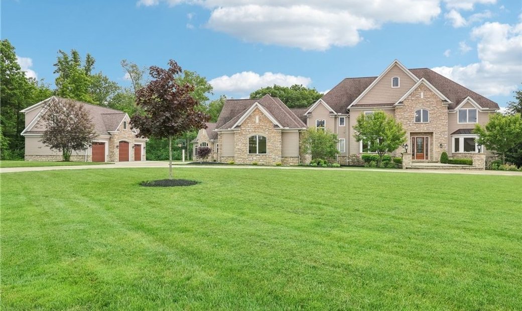 Three Acre Estate In The Historic Chardon Area In Chardon, Ohio, United ...