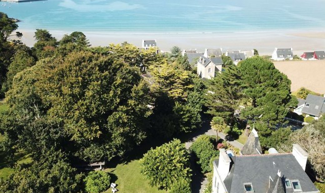 Casa Principal Con Vistas Al Mar En Douarnenez En Douarnenez, Bretaña ...
