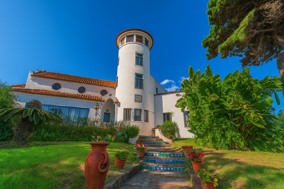 Neo Colonial Style Residence In Montevideo, Departamento De Montevideo ...