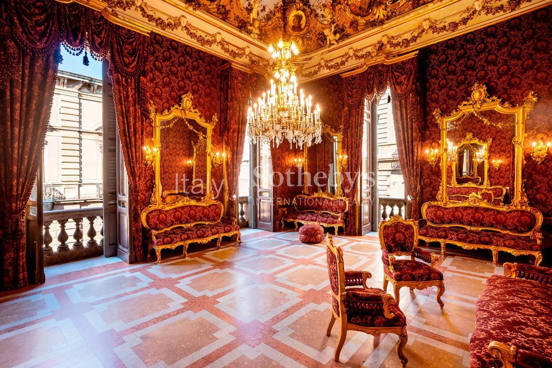 Renaissance Palace In The Heart Of Catania In Catania, Sicily, Italy ...