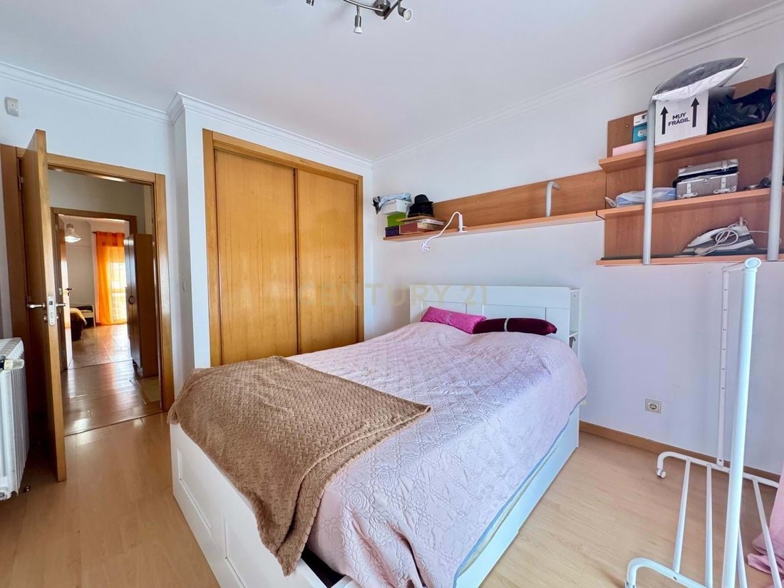 Charming 3 Bedroom House In União Das In Ramada E Canecas, Lisbon ...
