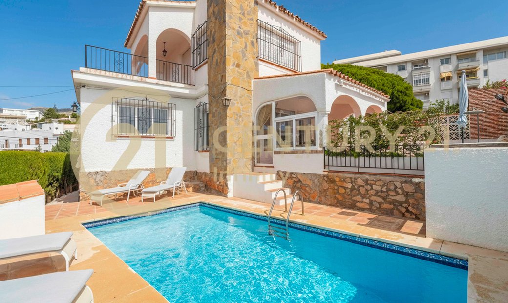 Exclusive Villa With Tourist License, Sea In Fuengirola, Andalusia ...