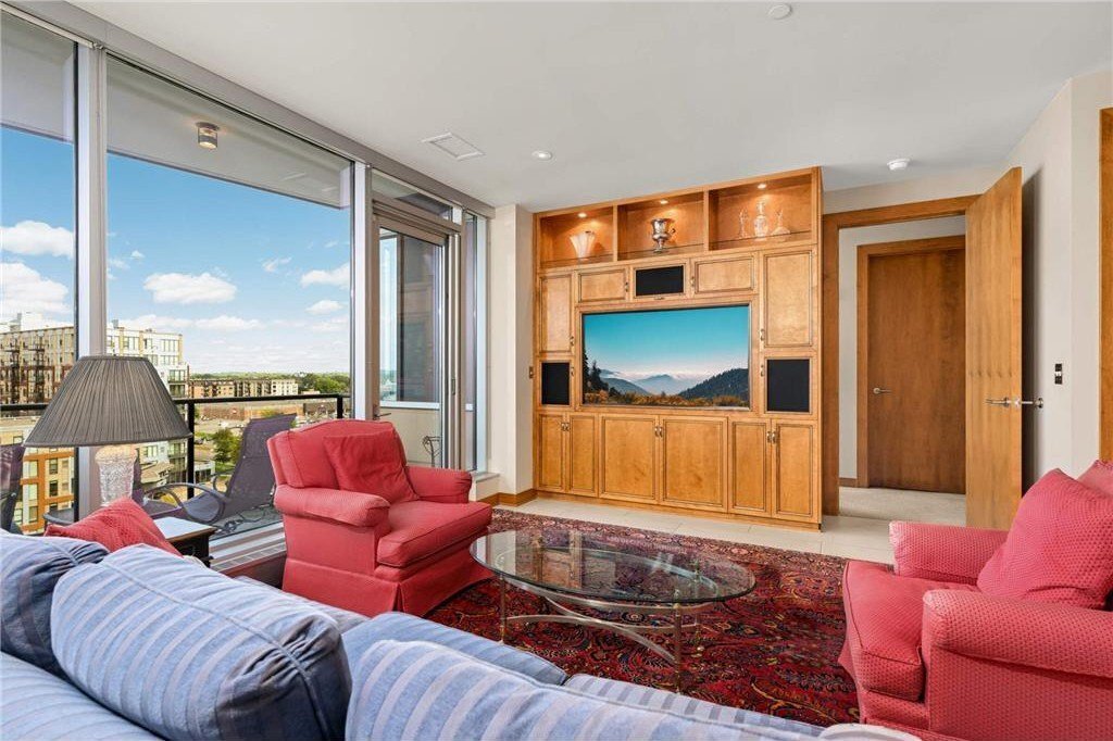 Sensational Home With Westin Hotel In Minneapolis, Minnesota, United ...