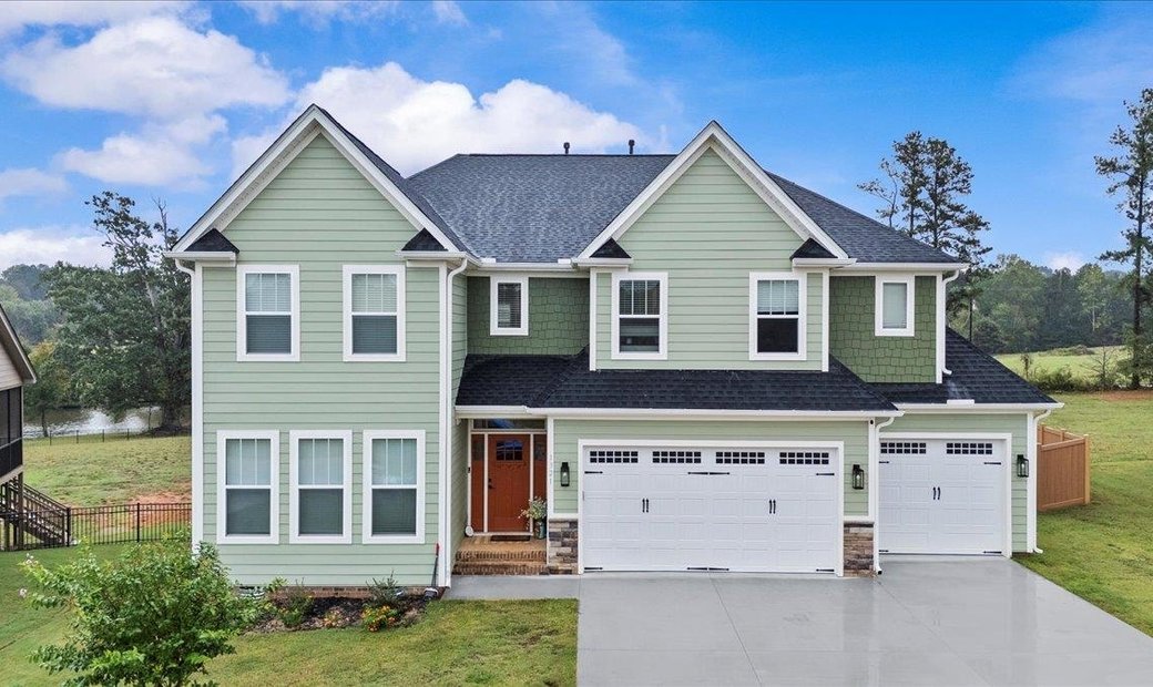 5 Bedrooms Single Family Detached In Campobello, South Carolina, United ...