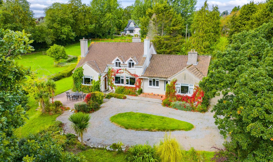 Impressive Five Bedroom Home On Beautifully In Mallow, County Cork ...