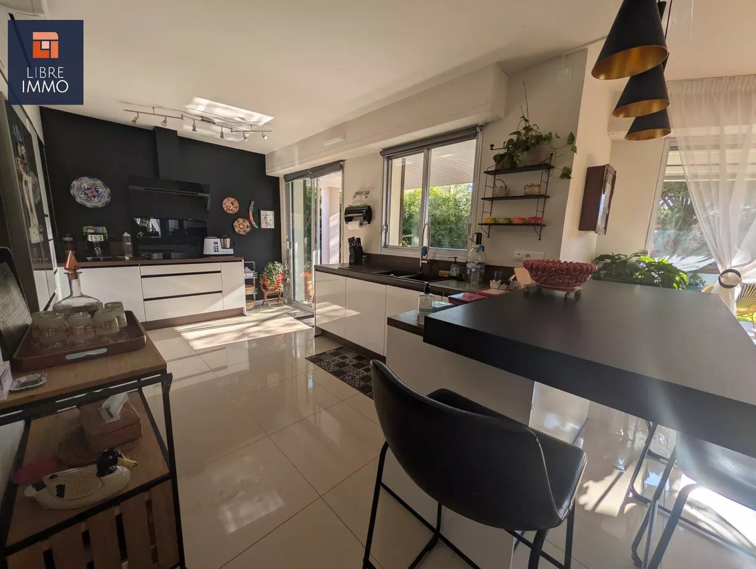 Renovated Contemporary House Quartier In Pau, Nouvelle Aquitaine ...