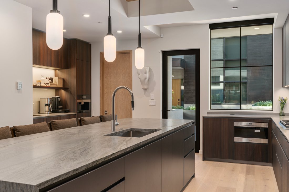 Architectural Mountain Retreat In The Heart In Jackson, Wyoming, United ...