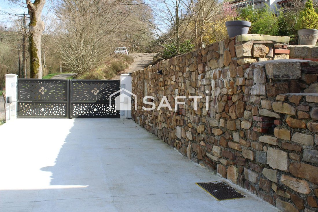 Maison Basque Moderne Proche In Saint Palais, Nouvelle Aquitaine ...