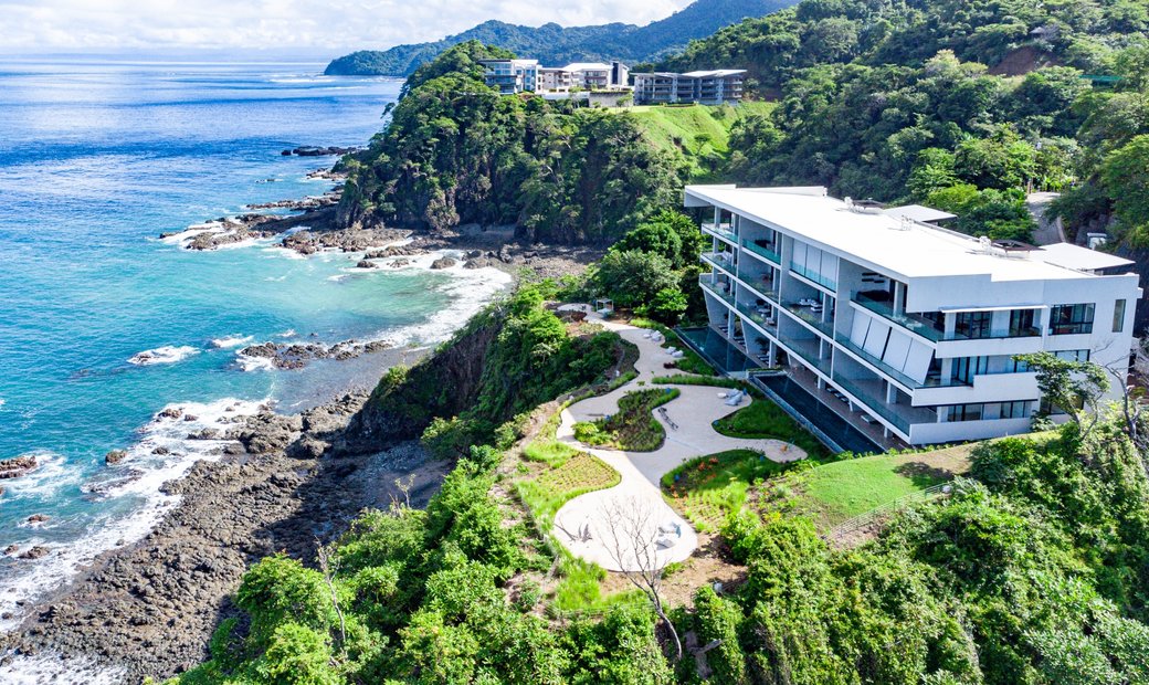 Luxury Corner Ocean Front In Playa Herradura, Puntarenas Province ...
