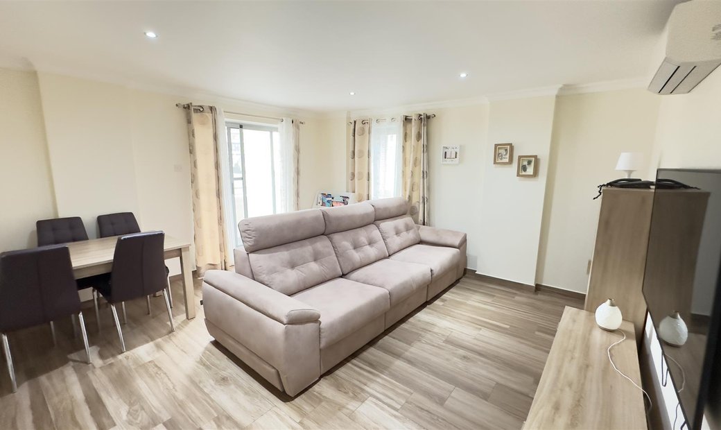 Stunning 3 Bedroom Apartment In Waterport Terraces, In Gibraltar ...