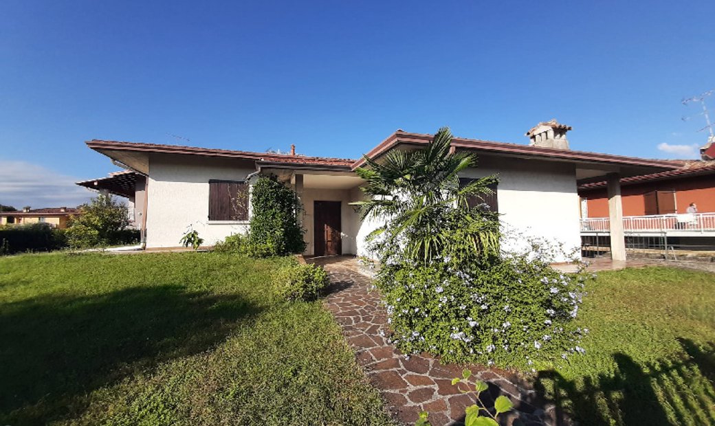 Villa Singola Via Benaco In Raffa, Lombardy, Italy For Sale (16322892)