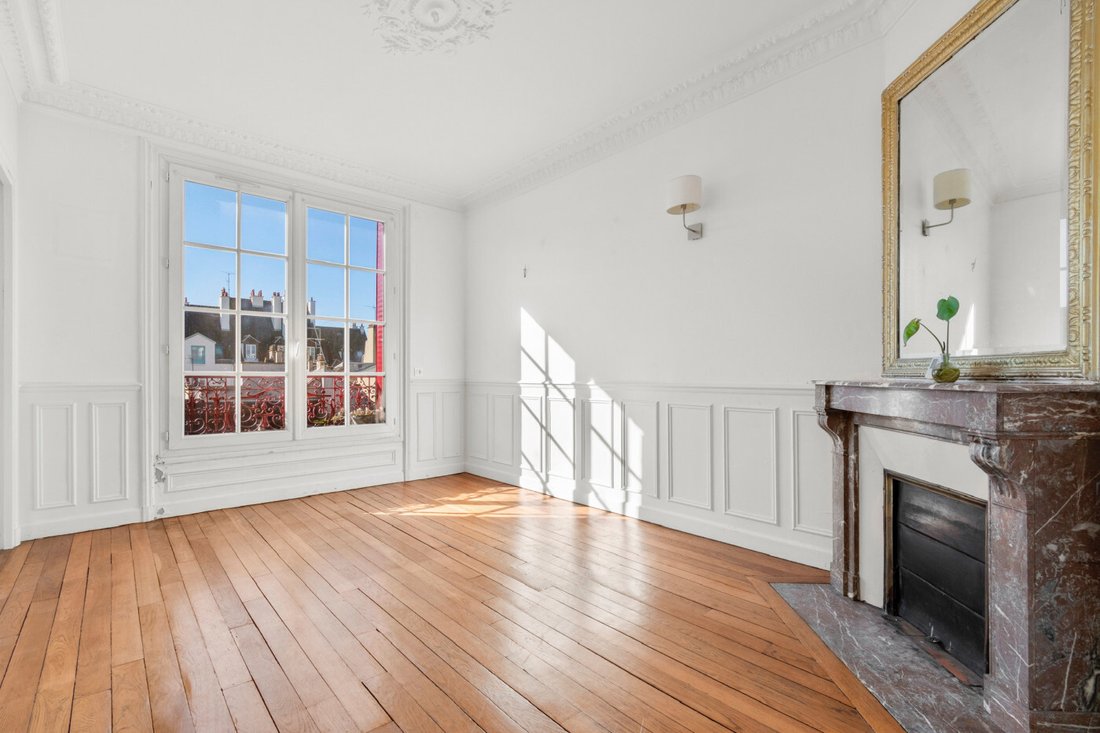 Detail | In Saint Germain En Laye, île De France, France For Sale ...