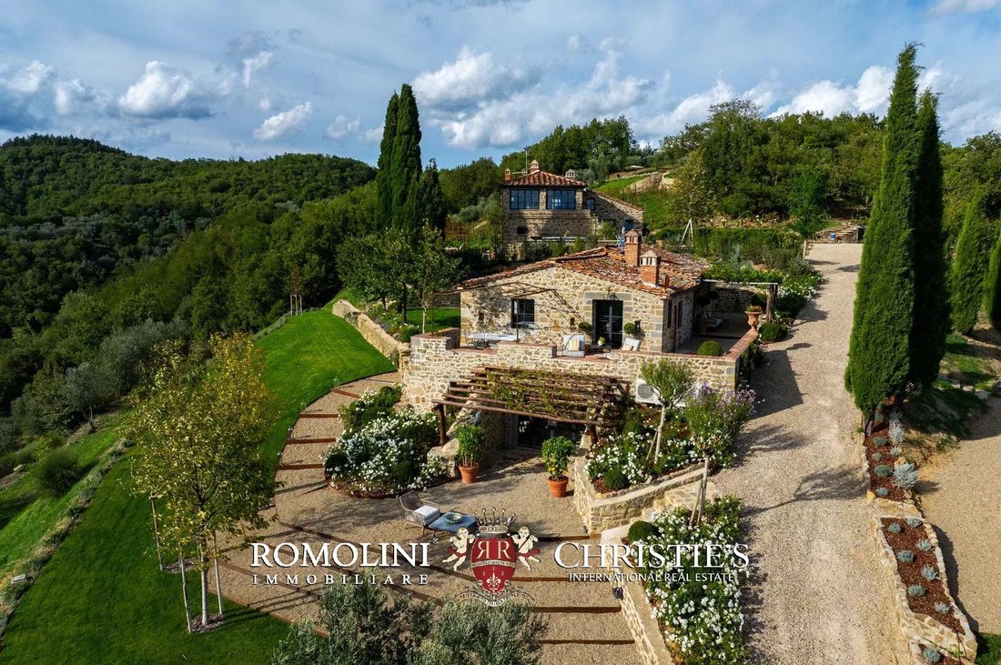 Luxury Country House For Sale In Gaiole In In Castagnoli, Tuscany ...
