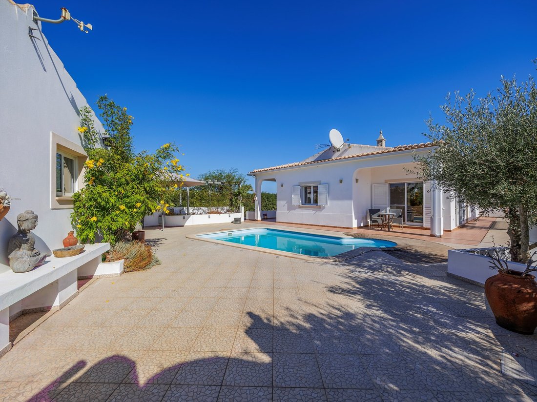 A Hidden Gem In The Algarve – En São Bartolomeu De Messines, Algarve ...
