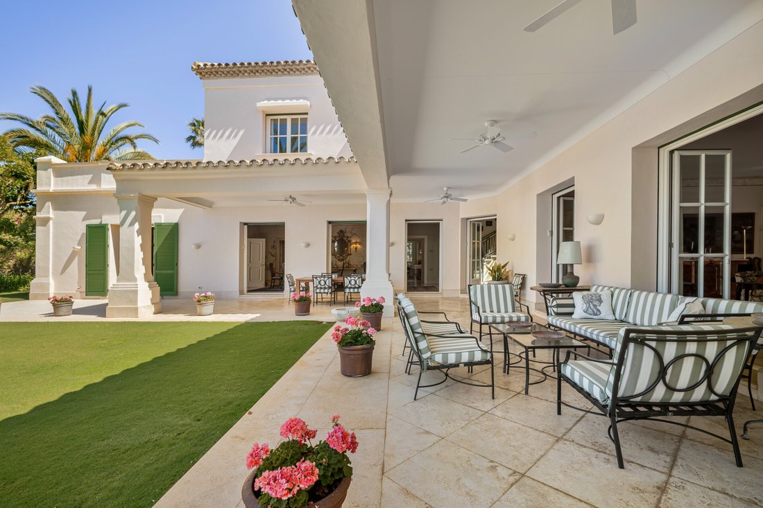 Elegant Seafront Residence With Timeless Appeal In Marbella, Andalusia ...