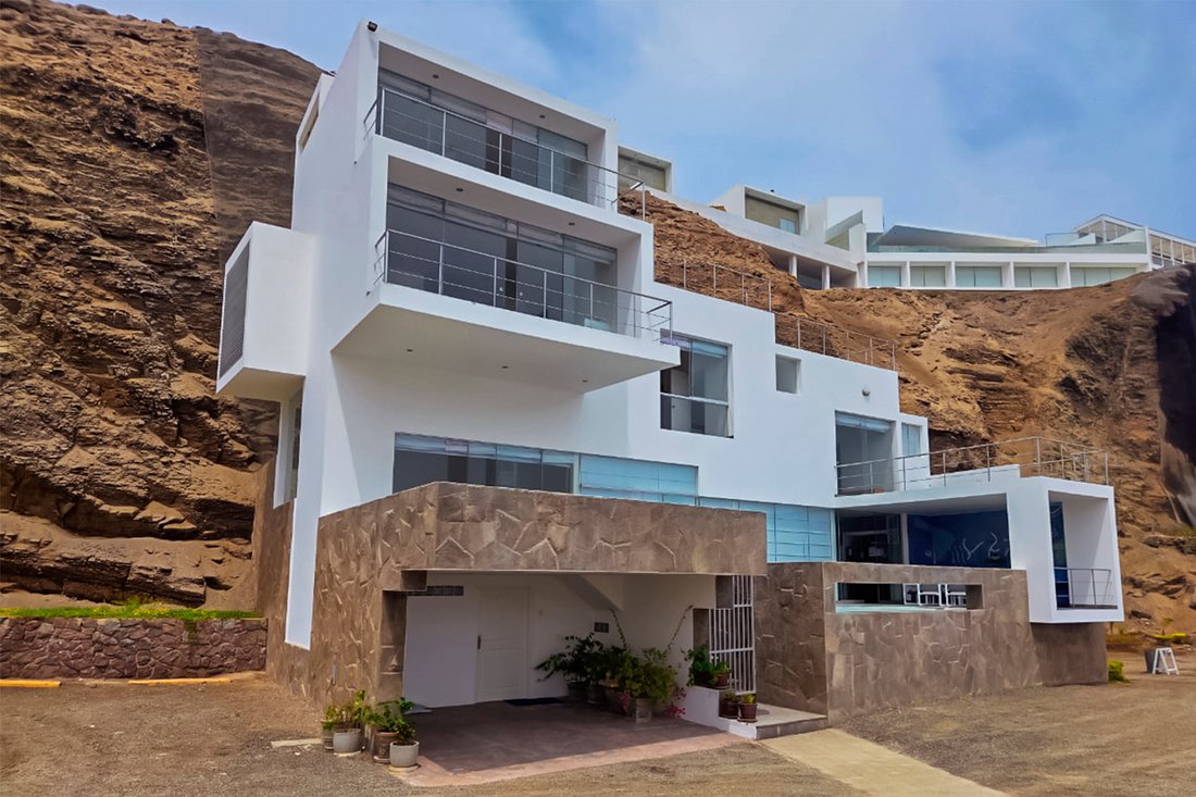 For Sale – Exclusive Oceanfront Beach En Asia, Gobierno Regional De ...