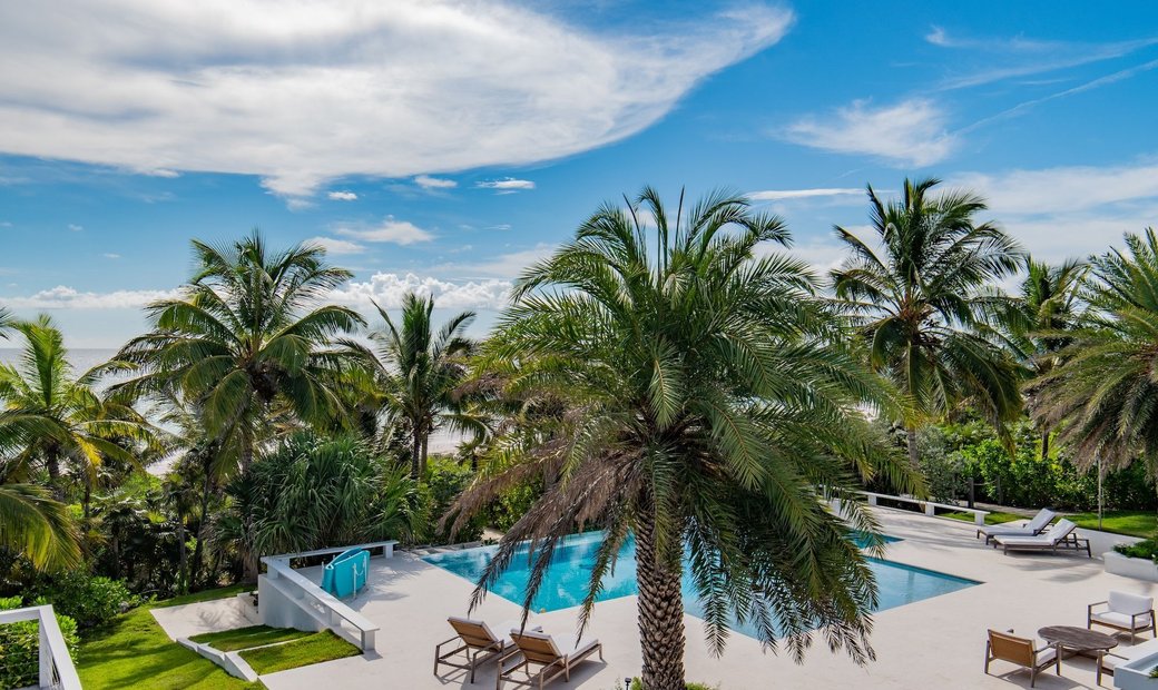 A Newly Constructed In Windermere Island, Central Eleuthera, The ...